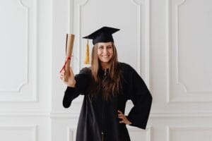 15 Fun Graduation Party Games and Activities Everyone Will Love - Home ...